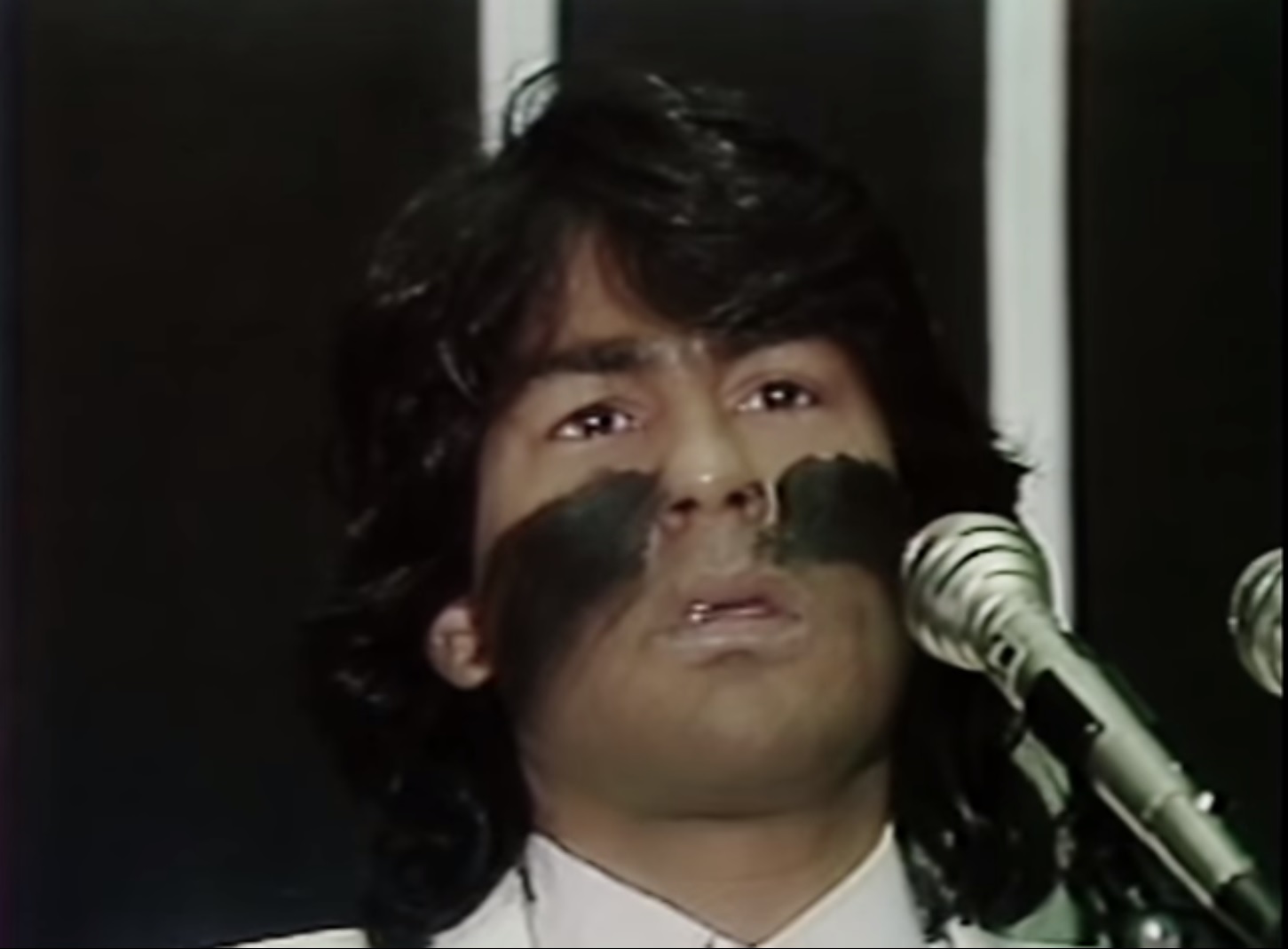 Proex convida Ailton Krenak para debater saberes orgânicos, extensão ...